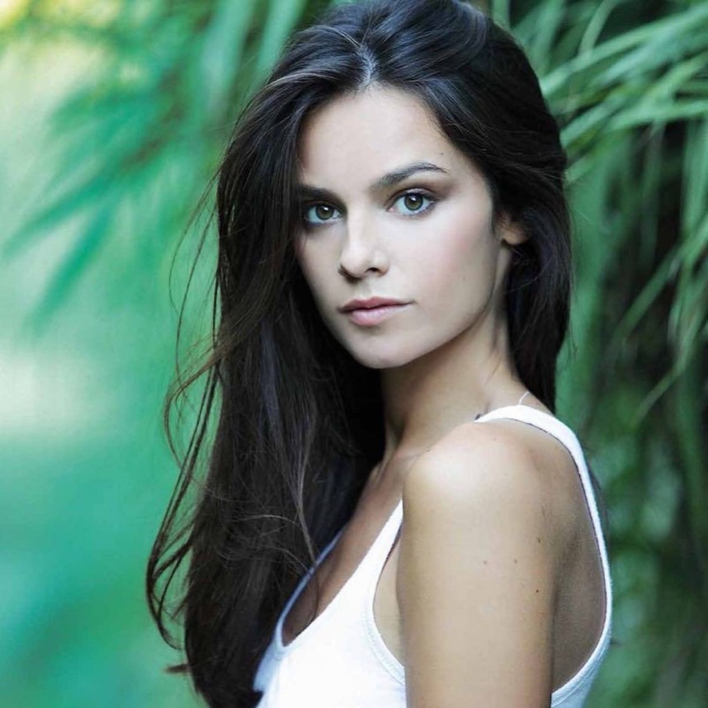 Actress Profile - Katy Louise Saunders - The Muse Culture